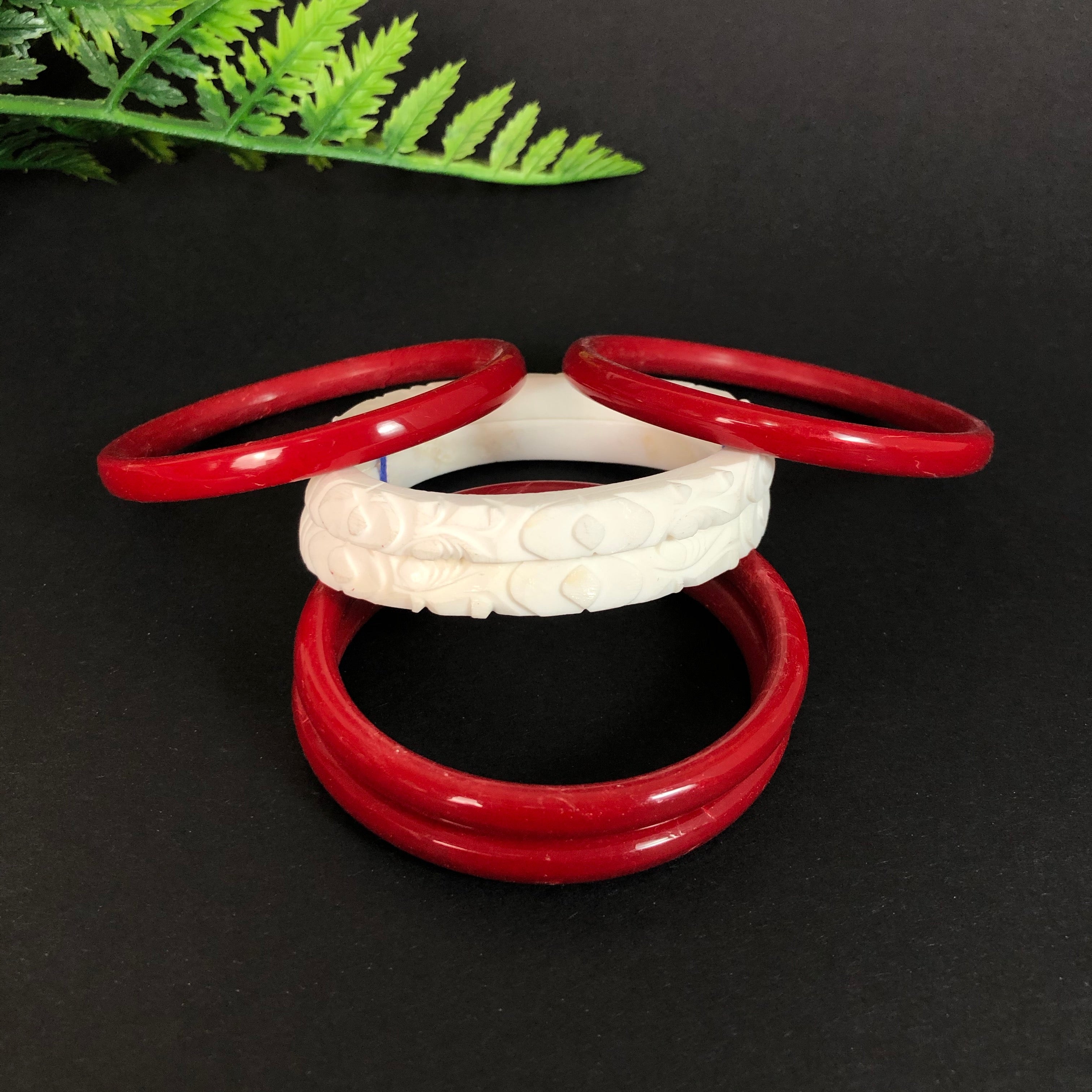 Shakha Pola (Conch Shell Bangles)- Pairof each – Mission Crafts
